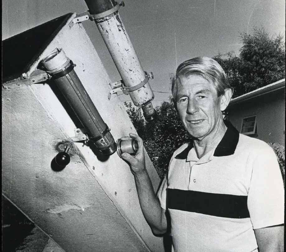 Bird-Jones telescope