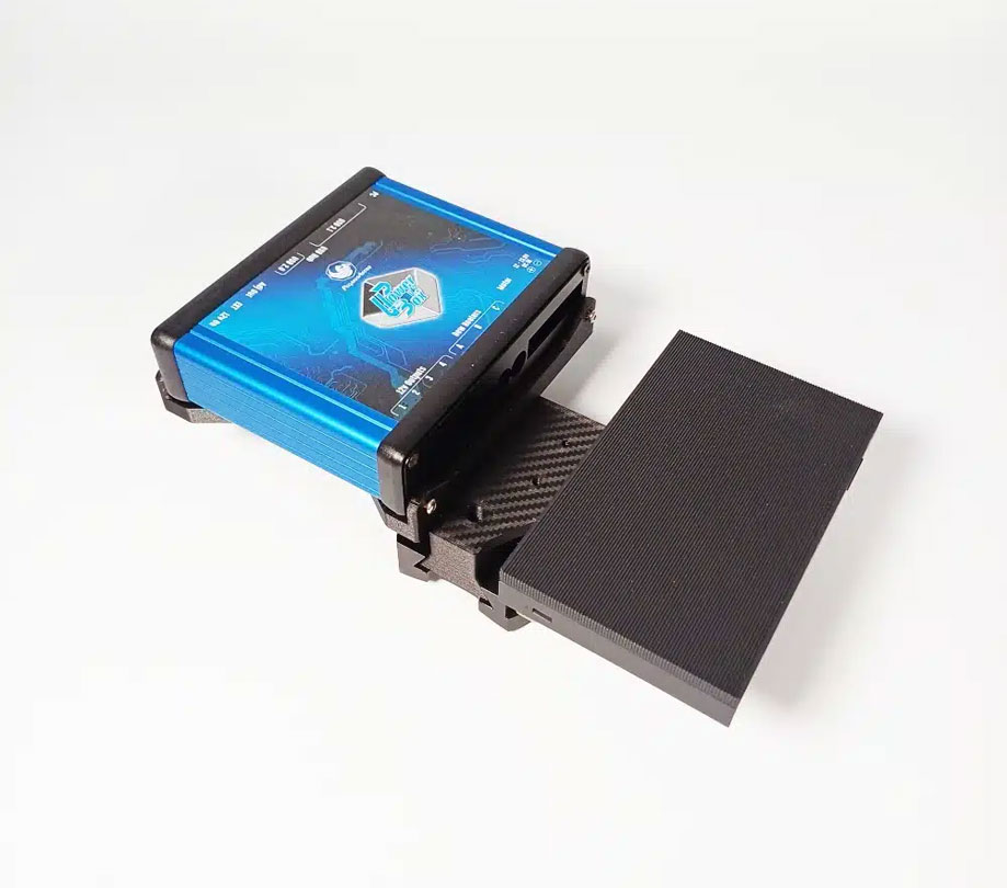 Finder shoe multi accessory mounting platform for scope accessories